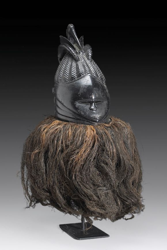 Bonhams : A Vai or Gola Bundu mask