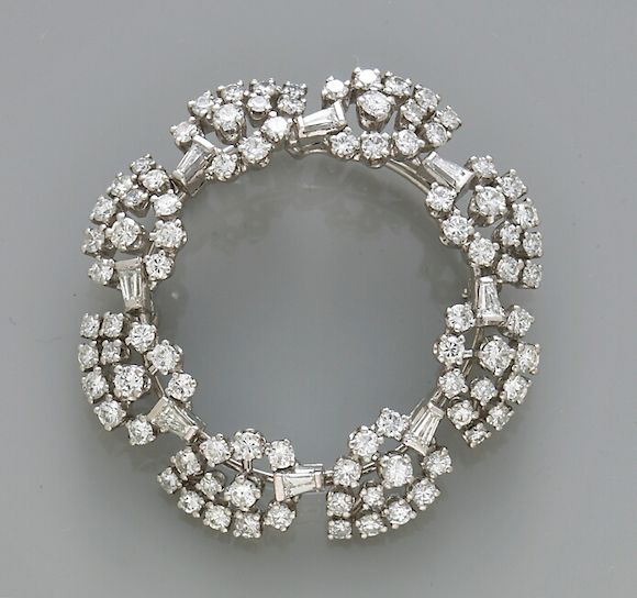 Bonhams : A diamond circle brooch