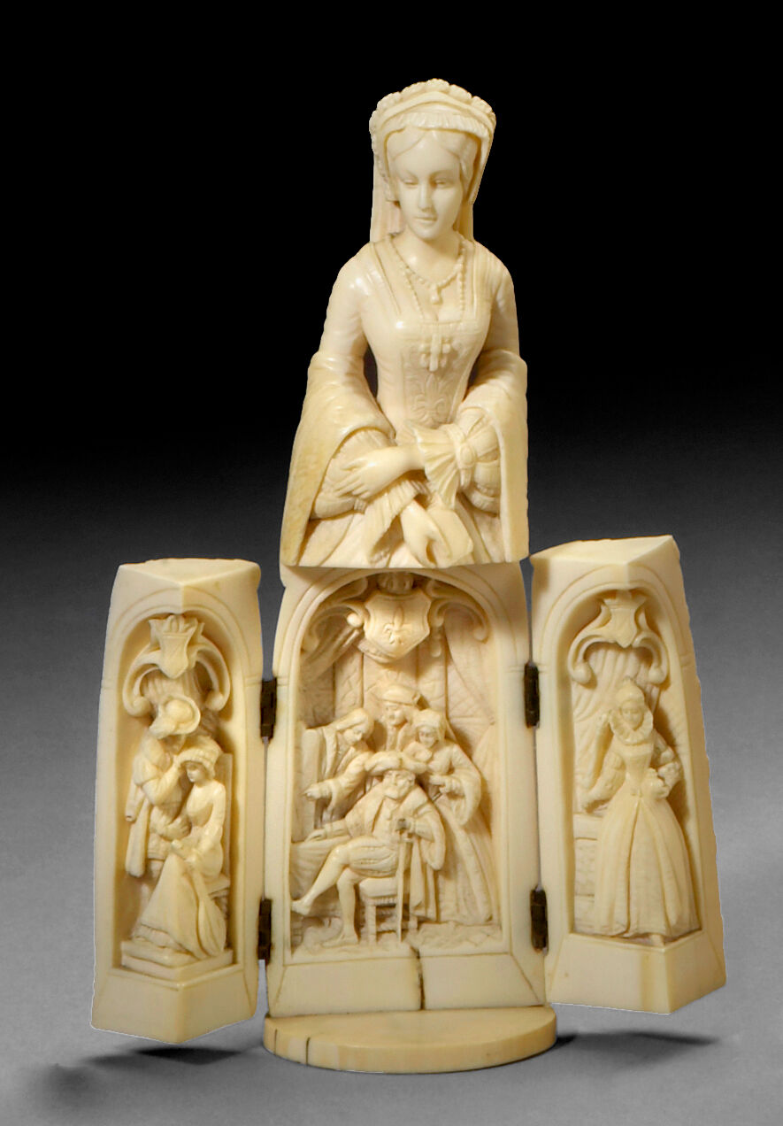 Bonhams : A French carved ivory triptych figure