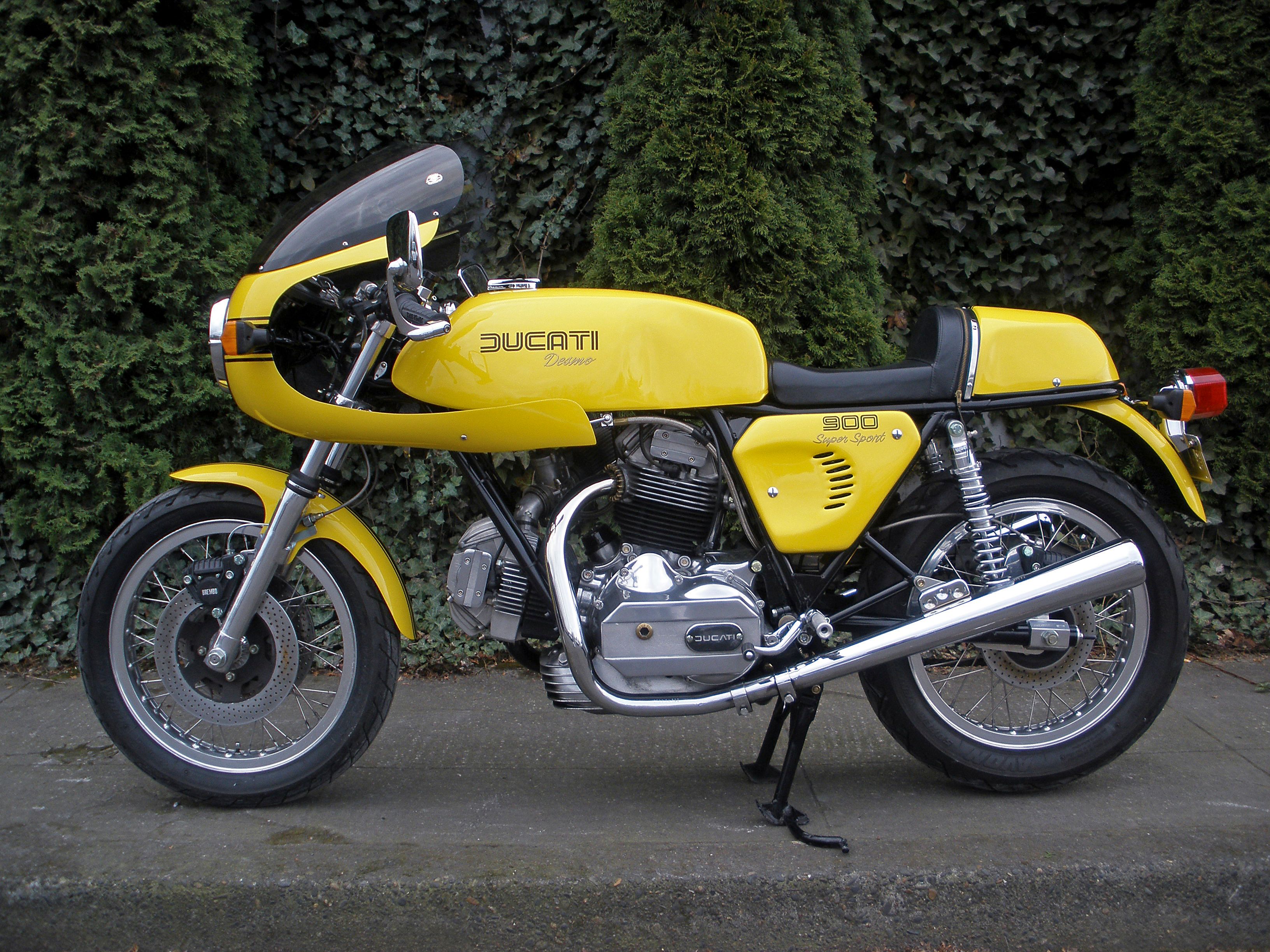 Bonhams Cars : 1977 Ducati 900SS Frame no. DM860SS 086946 Engine no. 087168