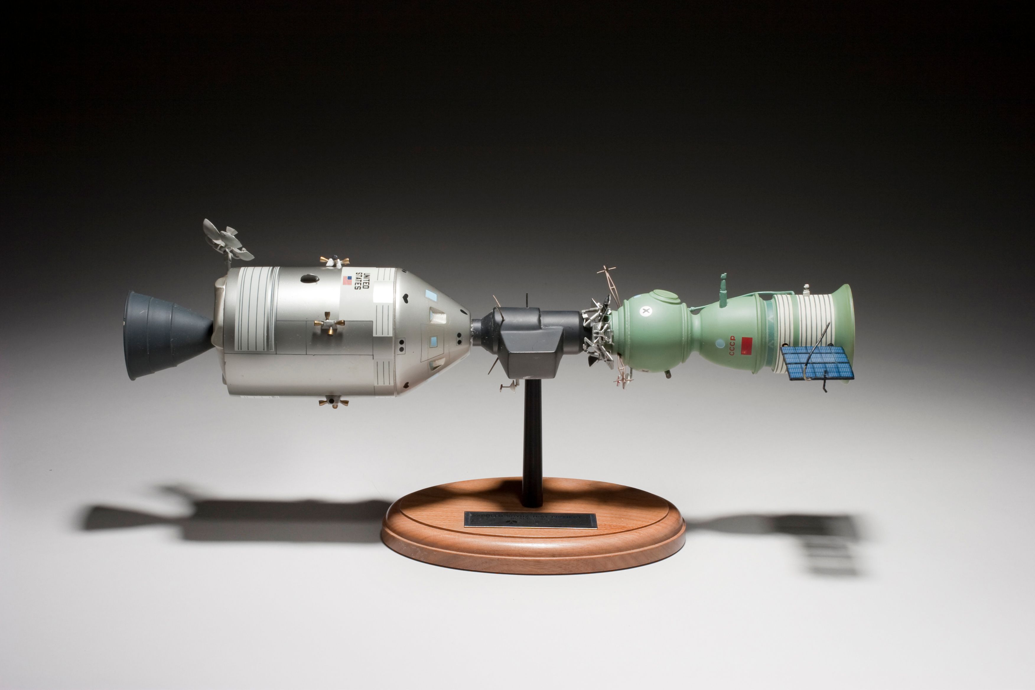 APOLLO SOYUZ MODEL. - auctions & price archive