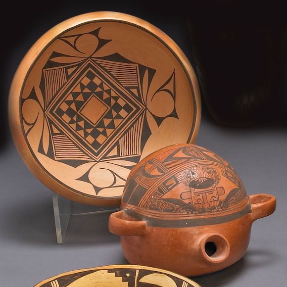 Bonhams : Two Hopi vessels