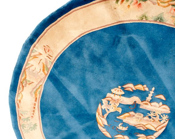 Bonhams : A round Chinese rug