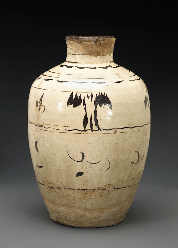 Bonhams : A Cizhou brown slip decorated jar Late Ming Dynasty