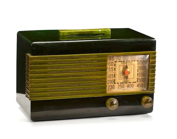 Bonhams : A Garod two tone green 1B55L drop handle radio circa 1940