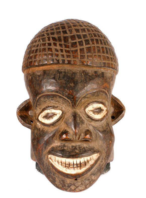 Bonhams : Two Cameroon dance masks