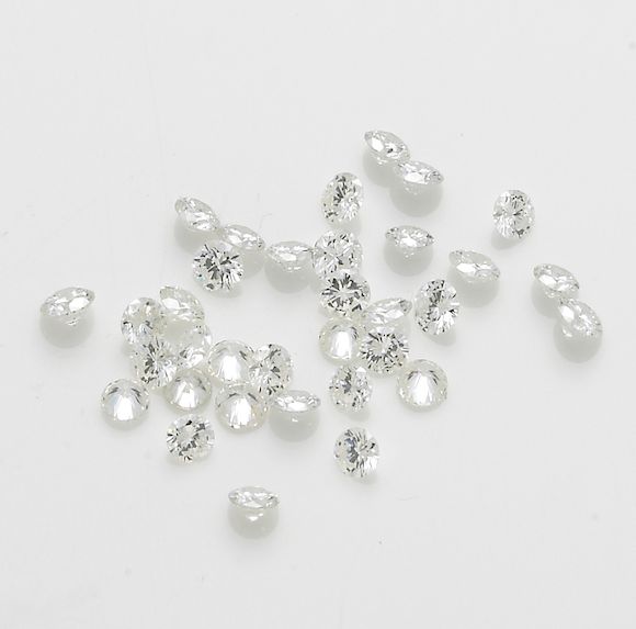 Bonhams : A collection of unmounted diamonds
