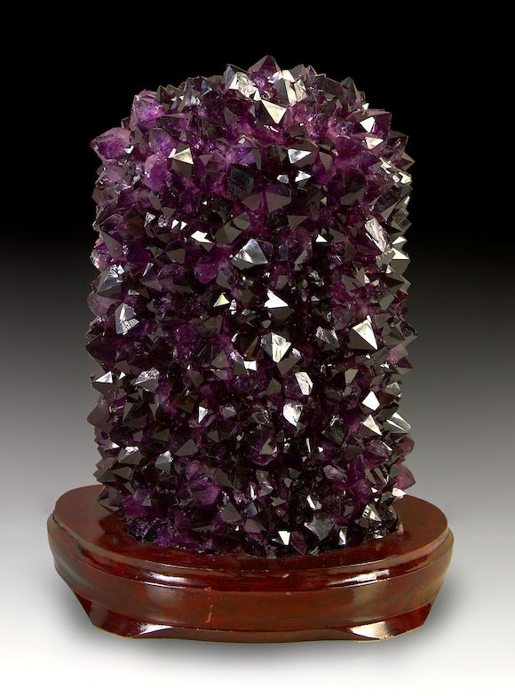 Bonhams : Giant Amethyst Stalactite