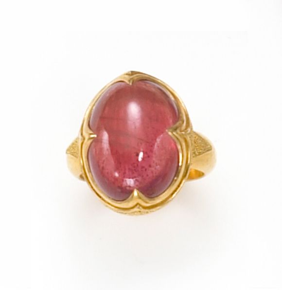 Bonhams : Cabochon Ruby and High-Karat Gold Ring