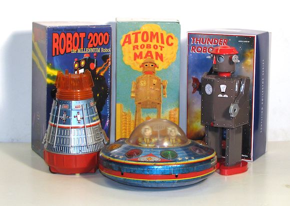 Bonhams : Space and Robot Grouping