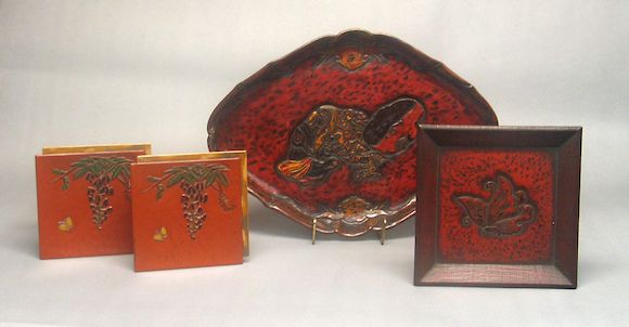 Bonhams : A large group of Japanese lacquer plates and trays