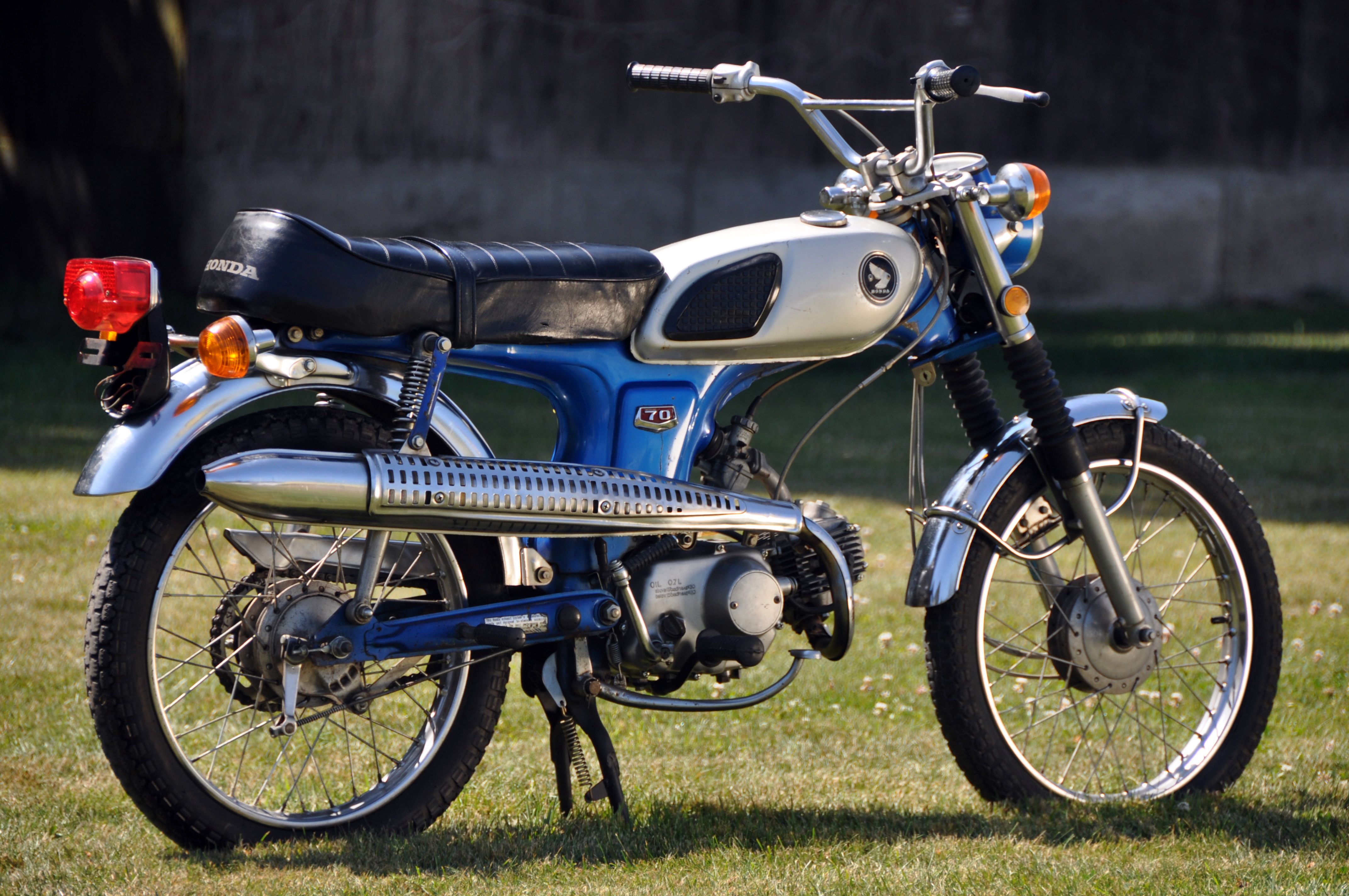 Bonhams Cars : 1969 Honda CL70 Frame no. CL70105167 Engine no. CT70HE219688