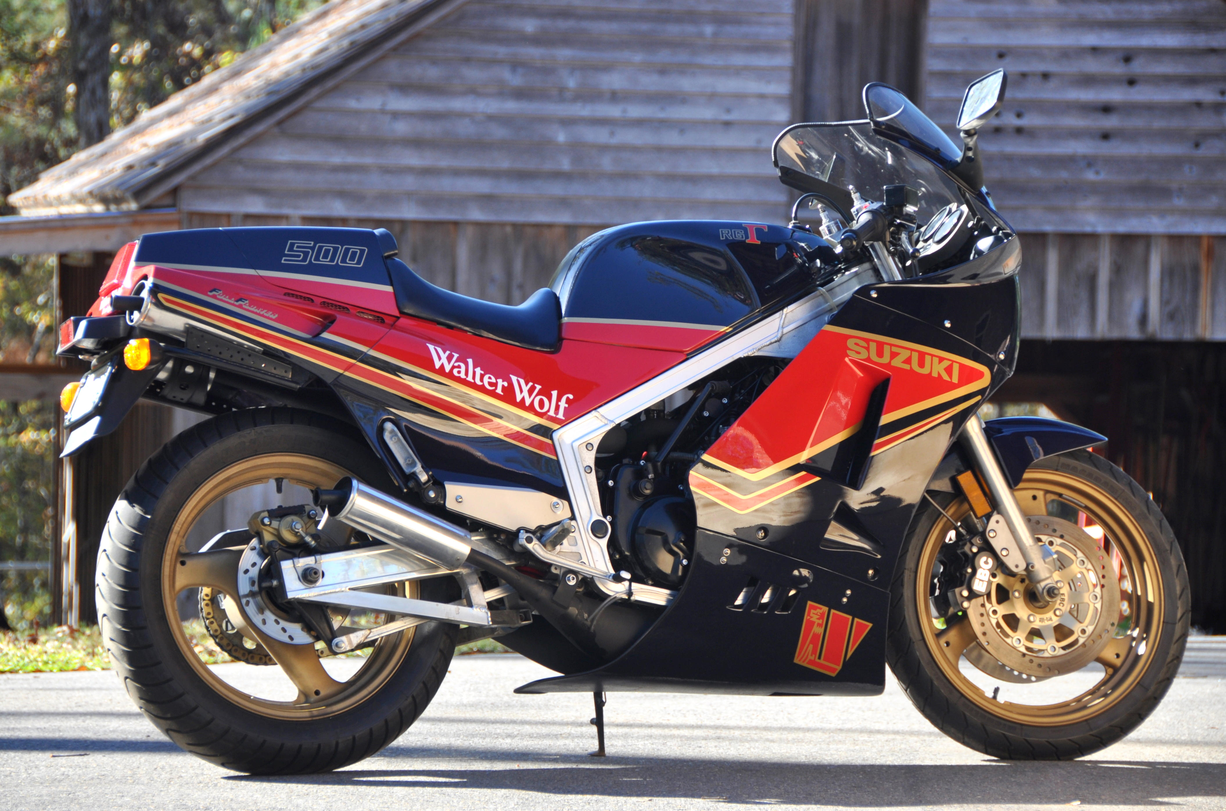 Limited-edition Walter Wolf Replica 1986 Suzuki RG500 Gamma Frame no ...