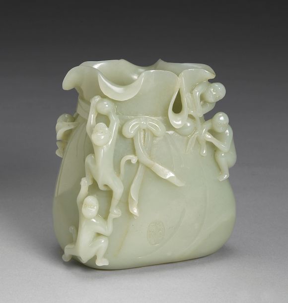 Bonhams : A carved jade pouch