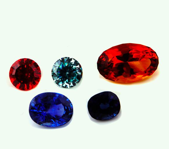 Bonhams : A group of assorted gemstones