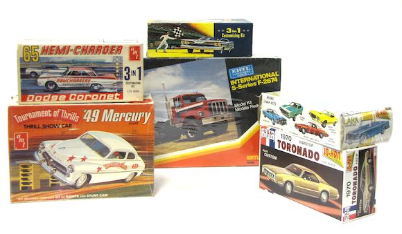 Bonhams : Boxed Model Kits