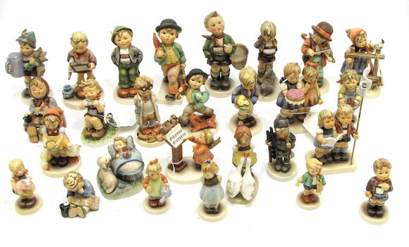 Bonhams : A collection of twenty-seven Hummel porcelain figures