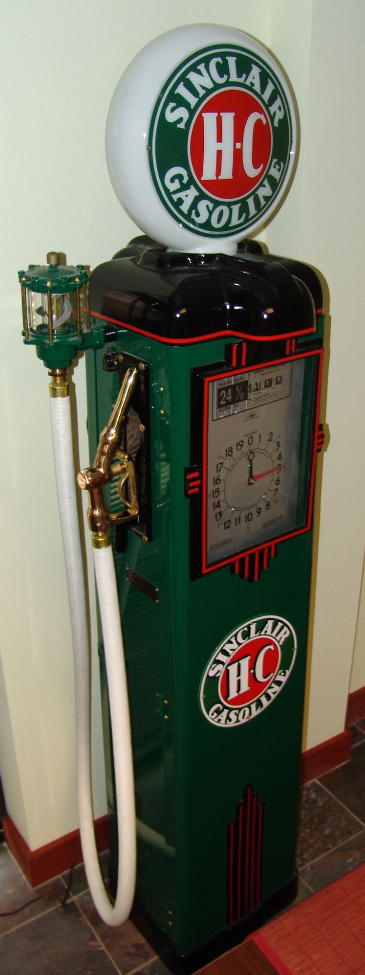 Bonhams Cars : A Hayes model AX-500-C cash recorder gas pump, 1934,