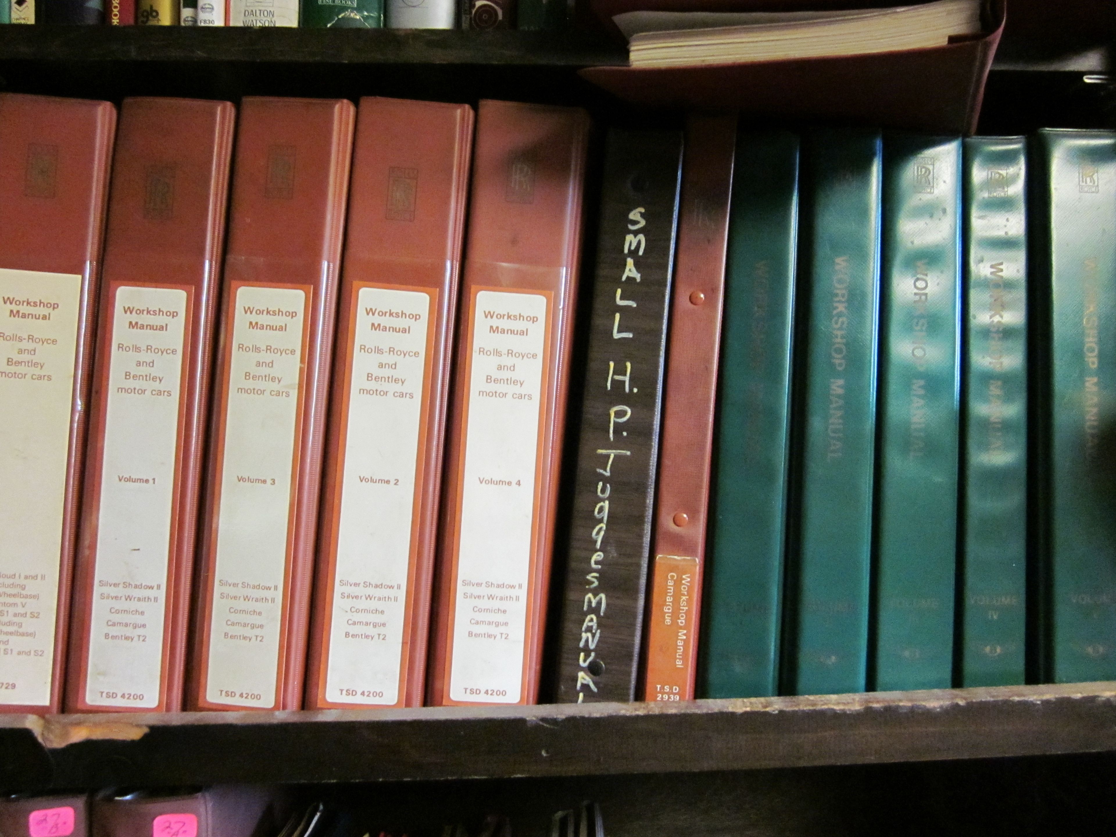 Bonhams Cars : An Large assortment of Rolls-Royce workshop manuals and ...