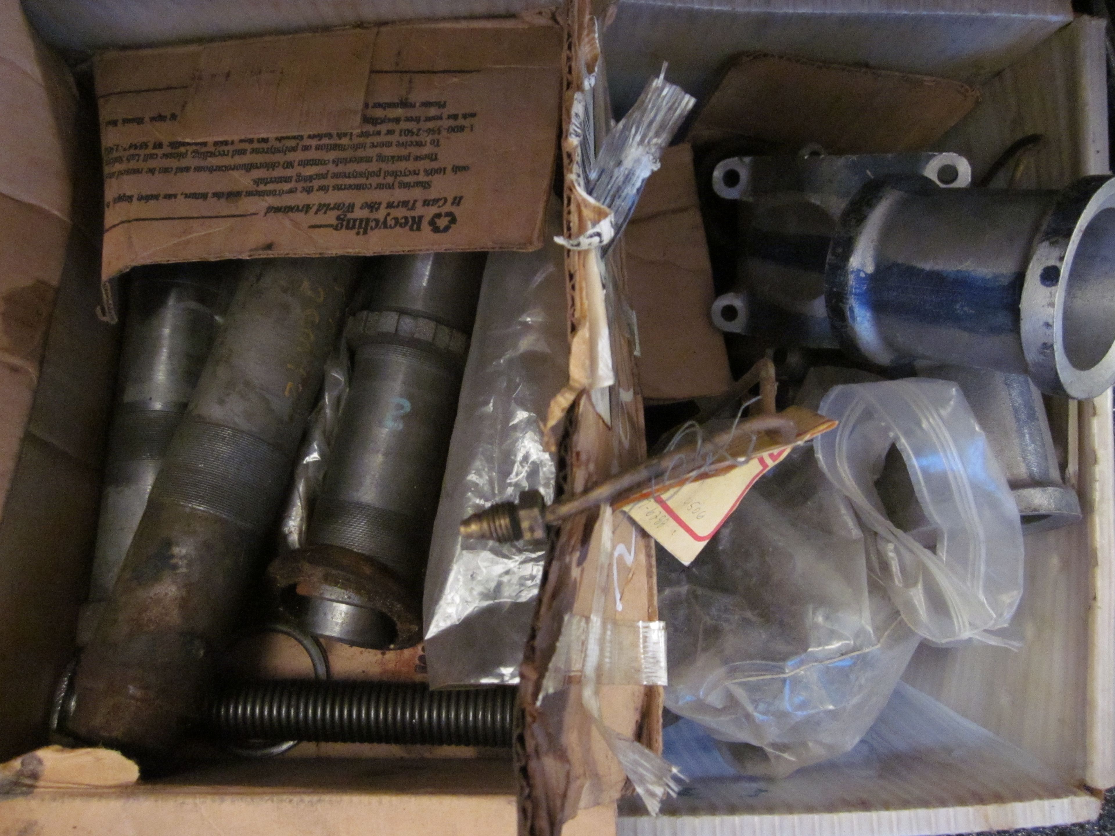 Bonhams Cars : A set Rolls-Royce Phantom III jacks set,