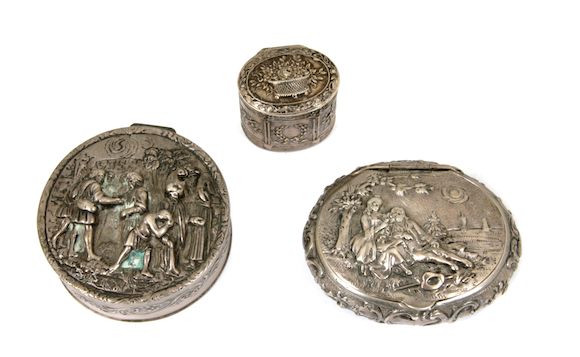 Bonhams : A group of three German .800 standard silver snuff boxes ...