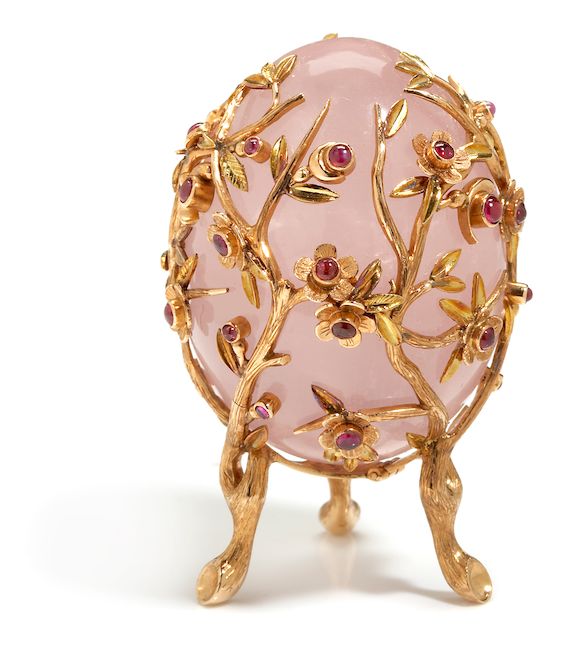 Bonhams : An 18 karat gold mounted and gem set rose quartz egg 20th century