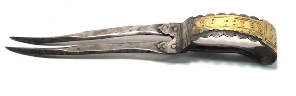 Bonhams : An Indian bichwa -Select US Arms Type-