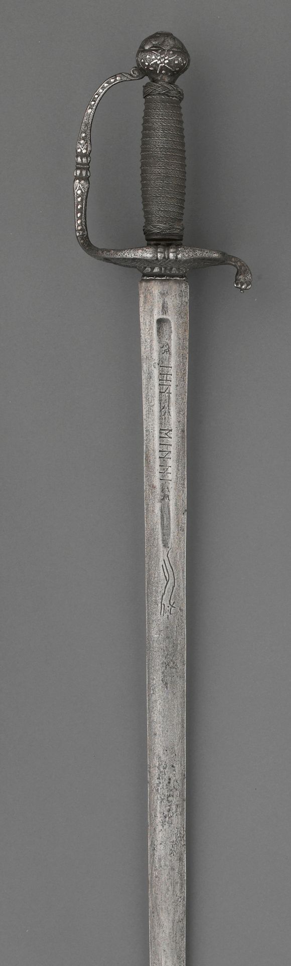 Bonhams : A silver-encrusted English cavalry broadsword