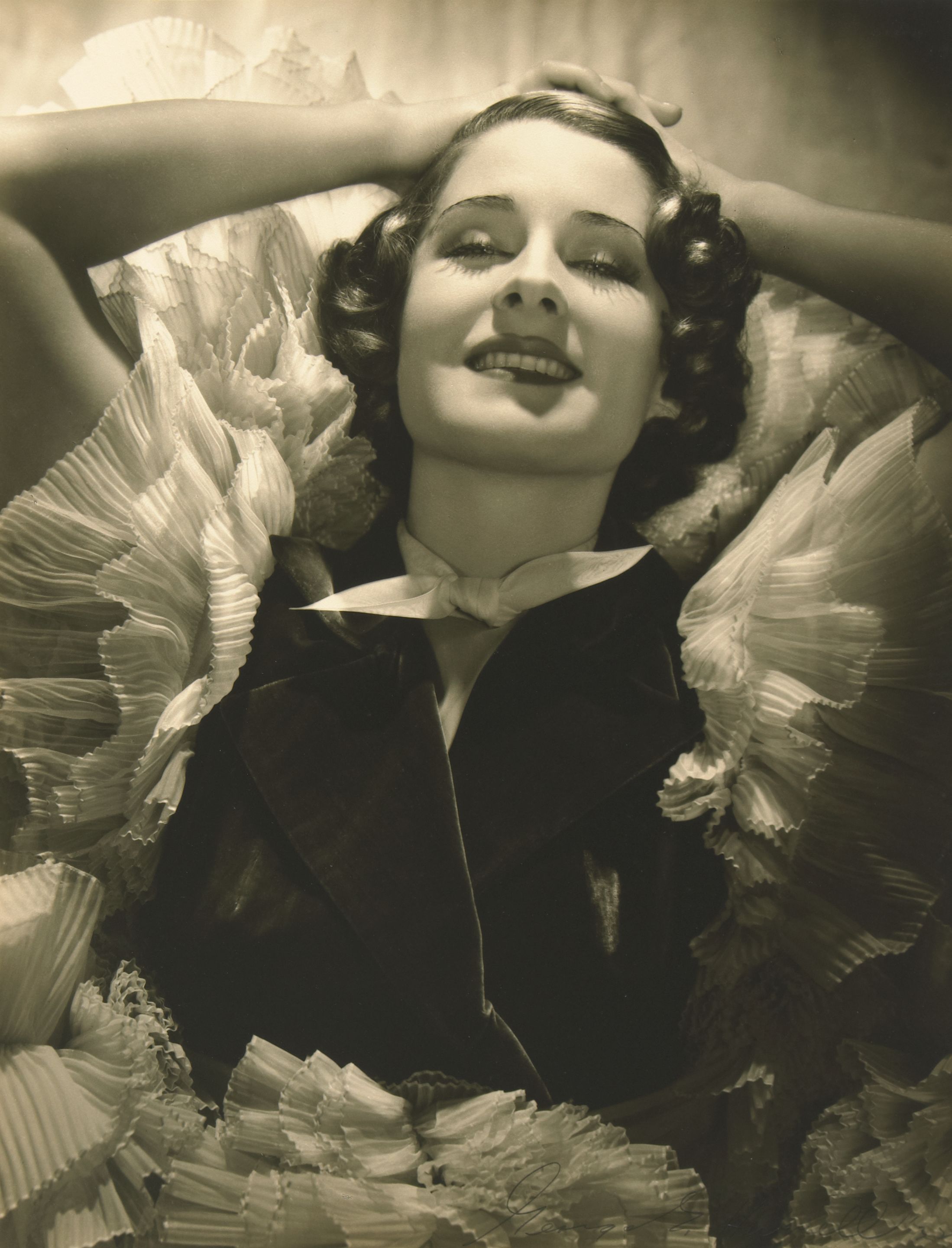 George Hurrell signed portrait of Norma Shearer, 1934 - auctions ...