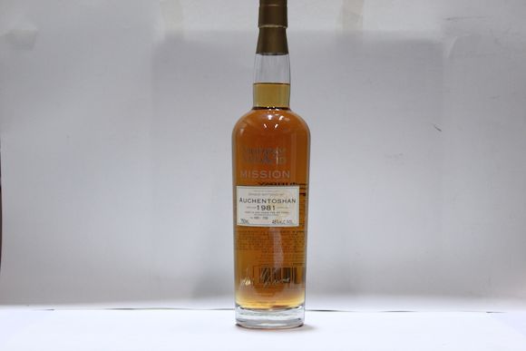 Bonhams : Auchentoshan-24 year old -1981