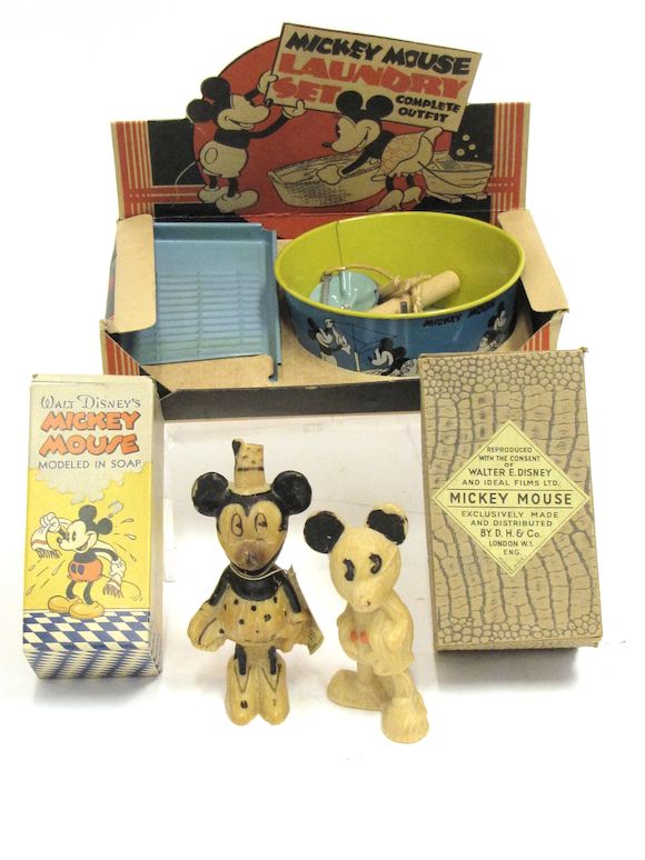 Bonhams : Disney Boxed Laundry Set