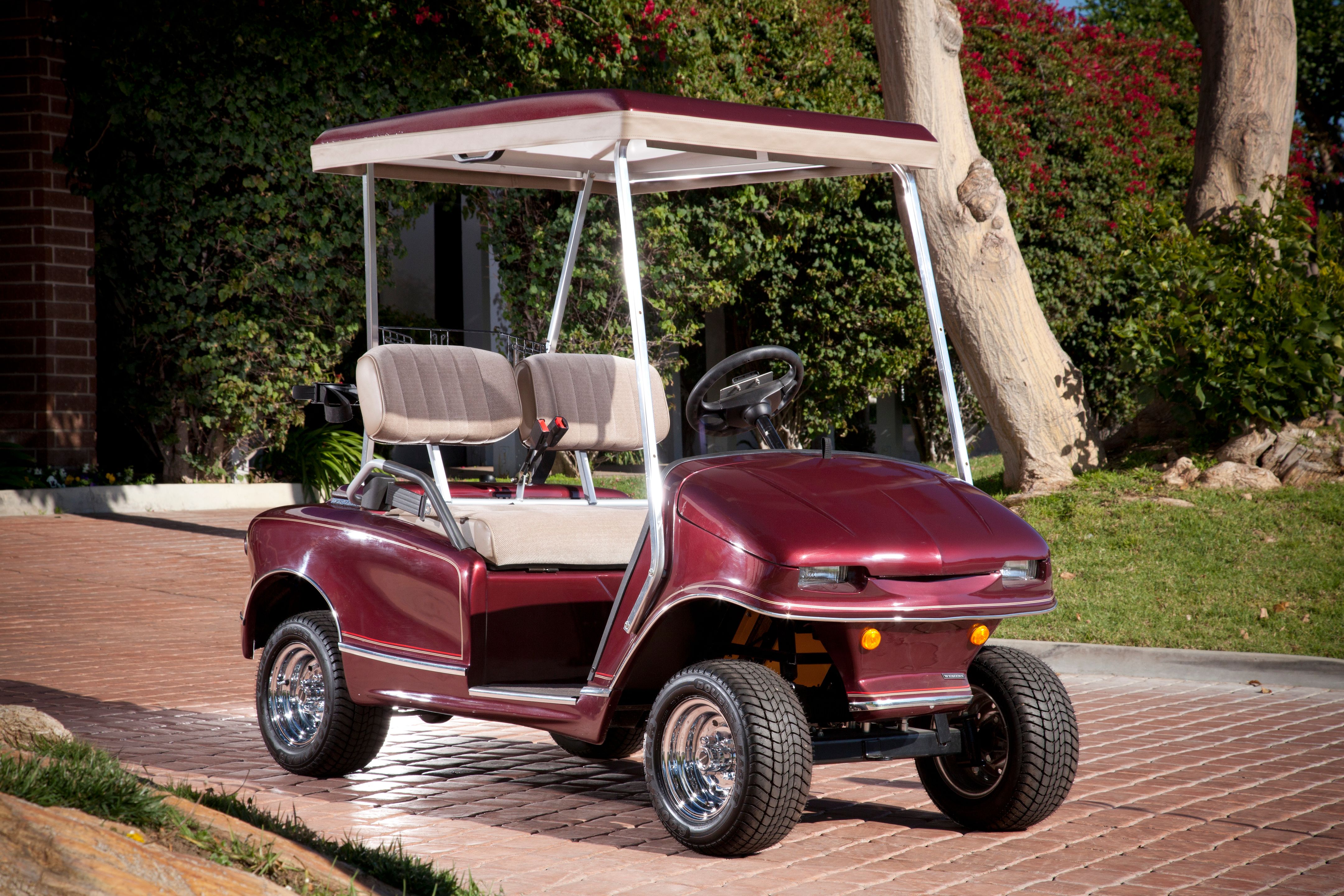 Bonhams Cars : 2004 Western 100 LST Golf Car Chassis no. 14V5621154W024089