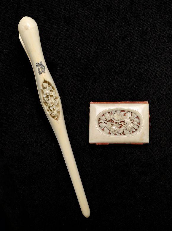 Bonhams : Two export ivory accessories 19th century
