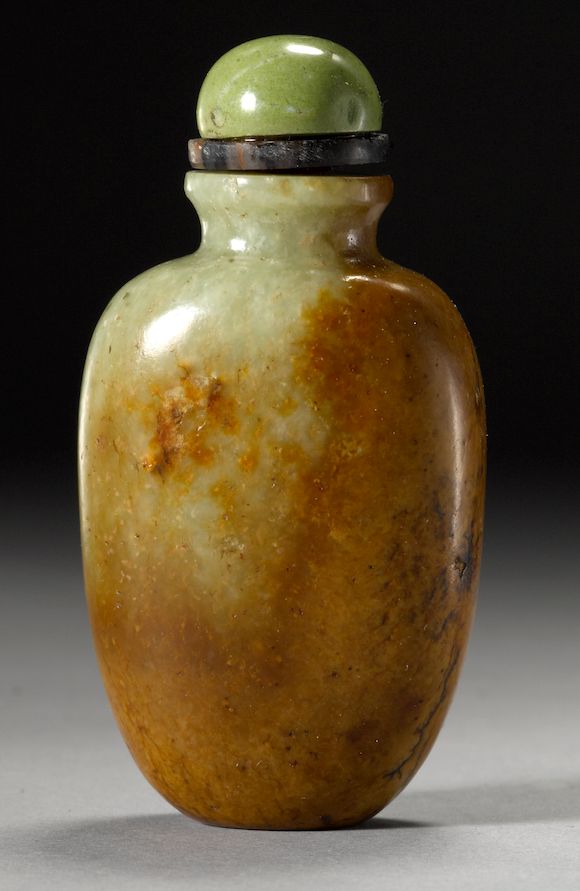Bonhams : A yellow jade snuff bottle 1880-1940