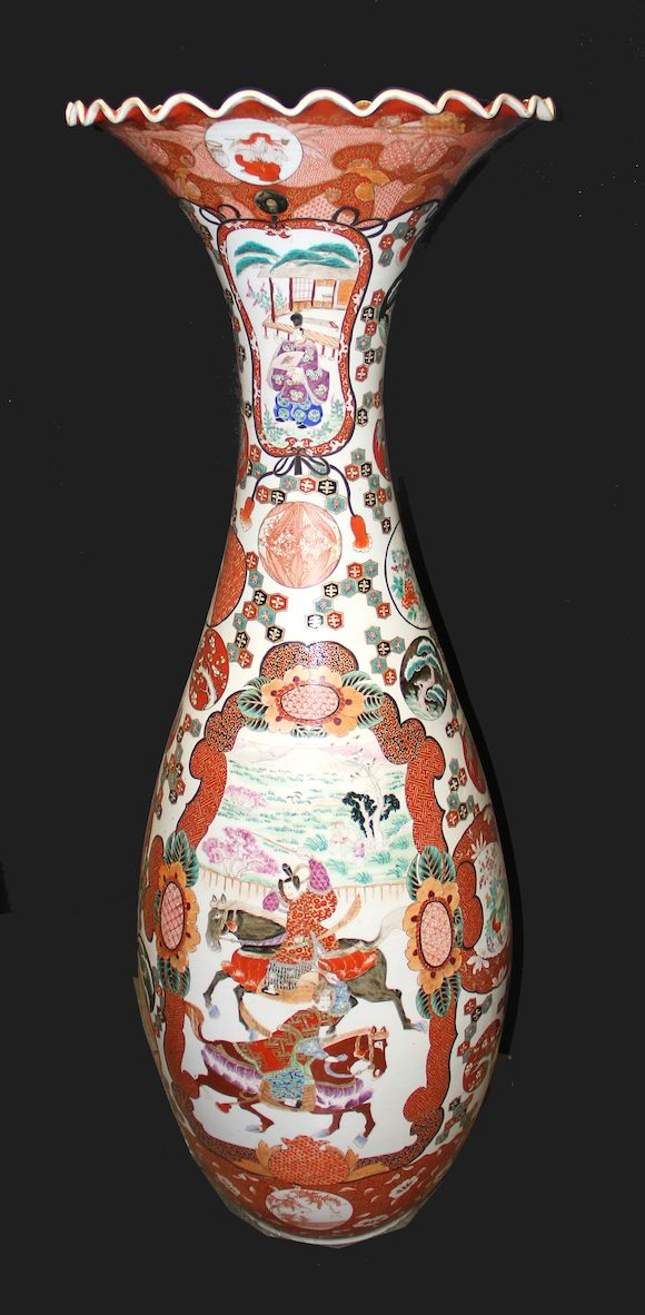 Bonhams : An massive Imari porcelain floor vase with fluted rim