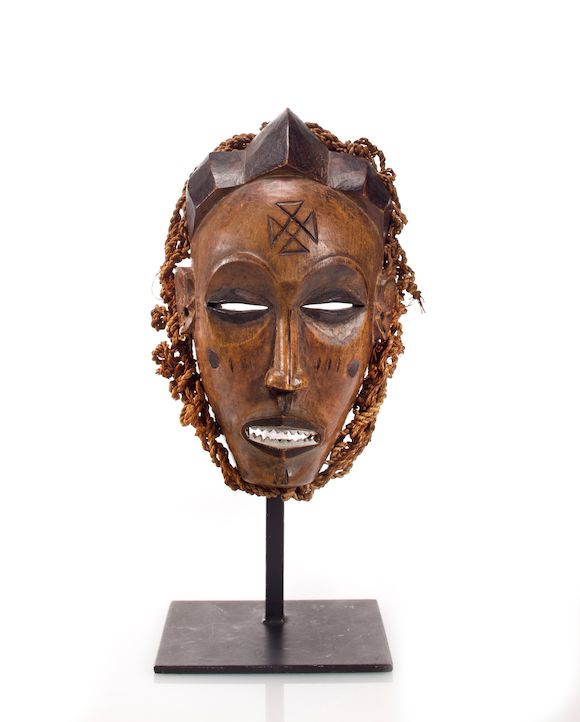Bonhams : Chokwe Mask, Angola