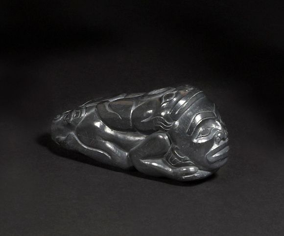 Bonhams : A Haida argillite pipe