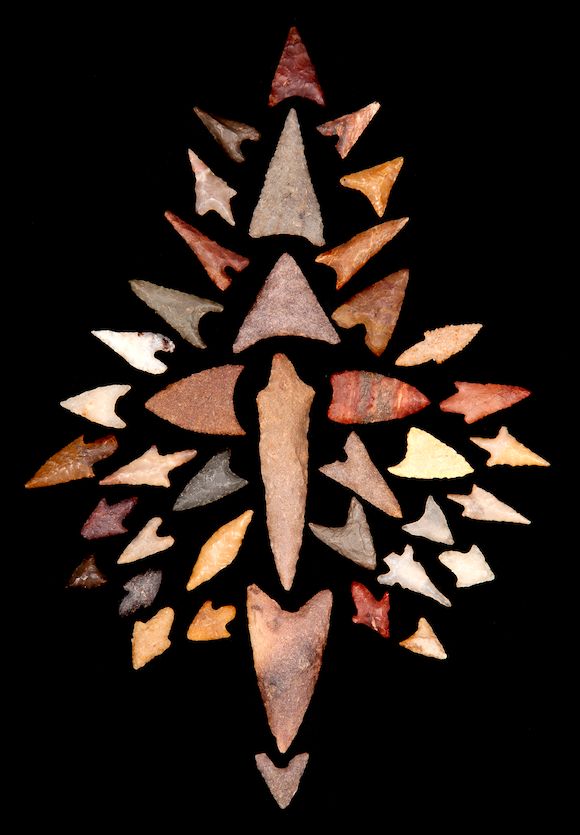 Bonhams : Collection of Forty Neolithic Projectile Points