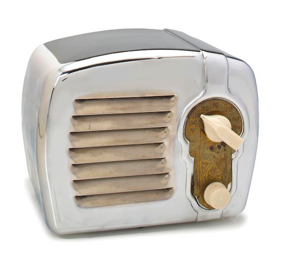 Bonhams : An Arvin 40 Mighty Mite metallic finish radio circa 1935