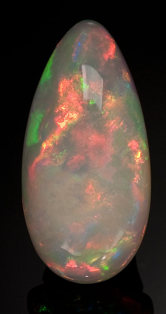 Bonhams : Hydrophane Opal