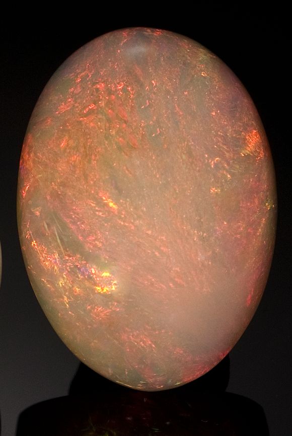 Bonhams : Hydrophane Opal