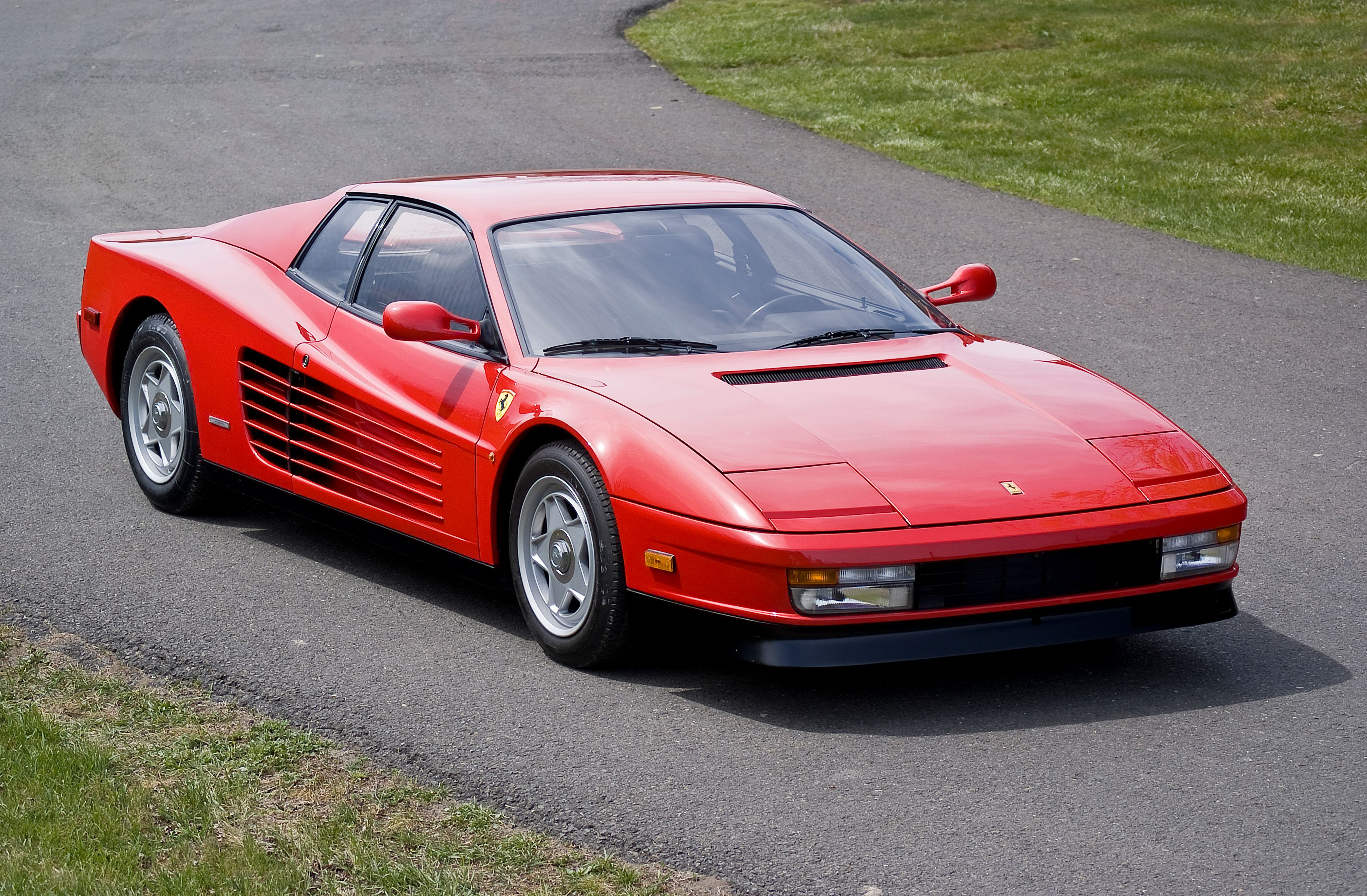 Bonhams Cars : 16,460kms from new, one former owner,1986 Ferrari ...