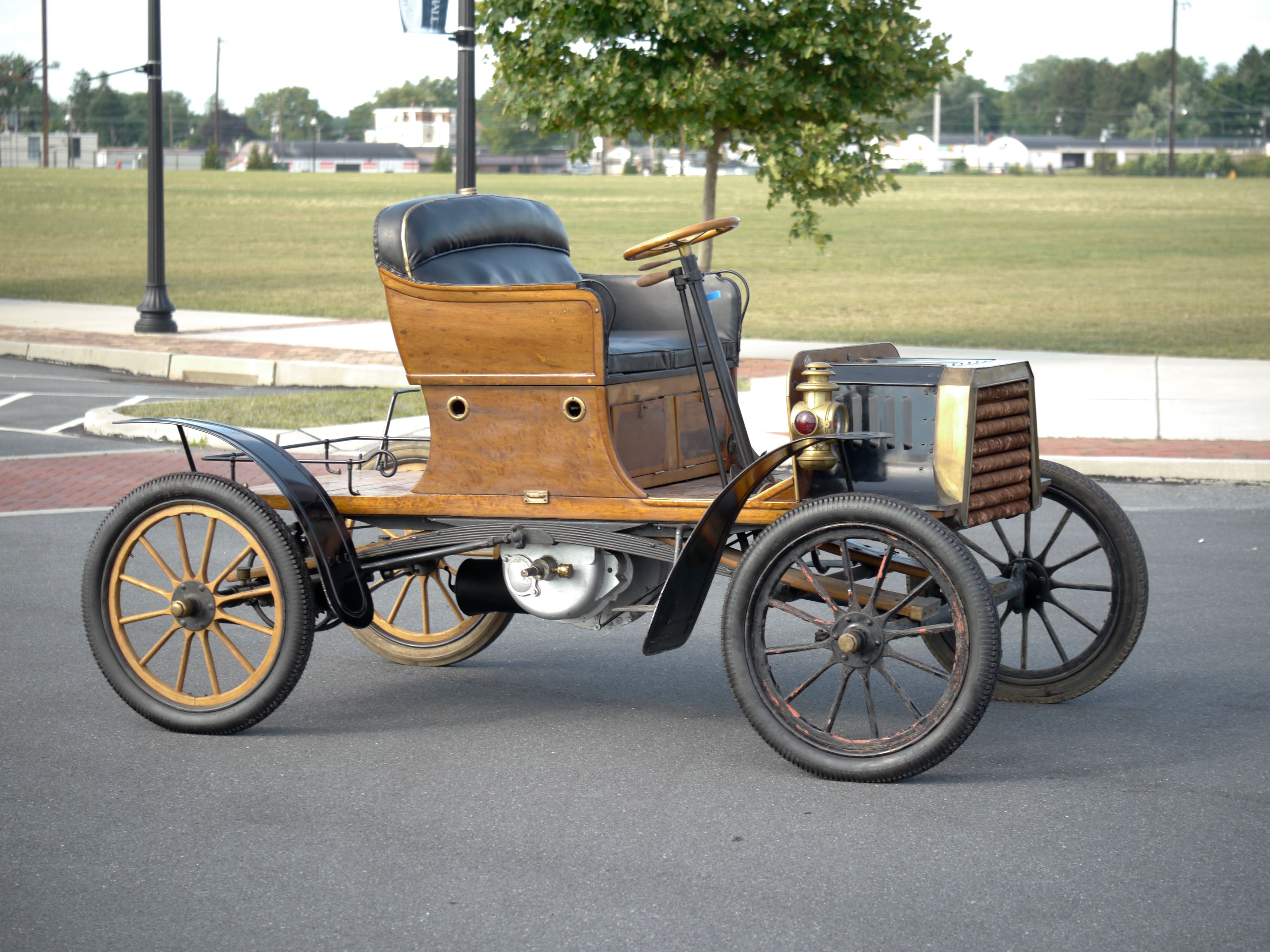 Bonhams Cars : c.1904 Buckmobile Twin Cylinder 15hp Runabout Chassis no ...