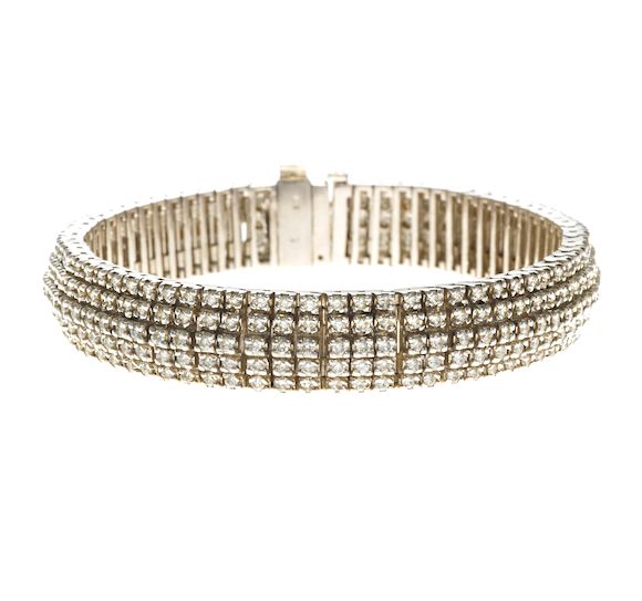 Bonhams : A diamond five-row bracelet