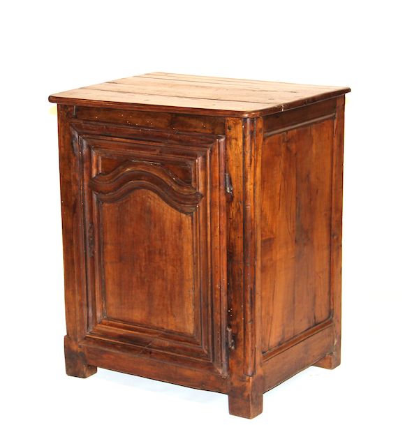 Bonhams : A Louis XIV walnut meuble d'appui late 17th/early 18th century
