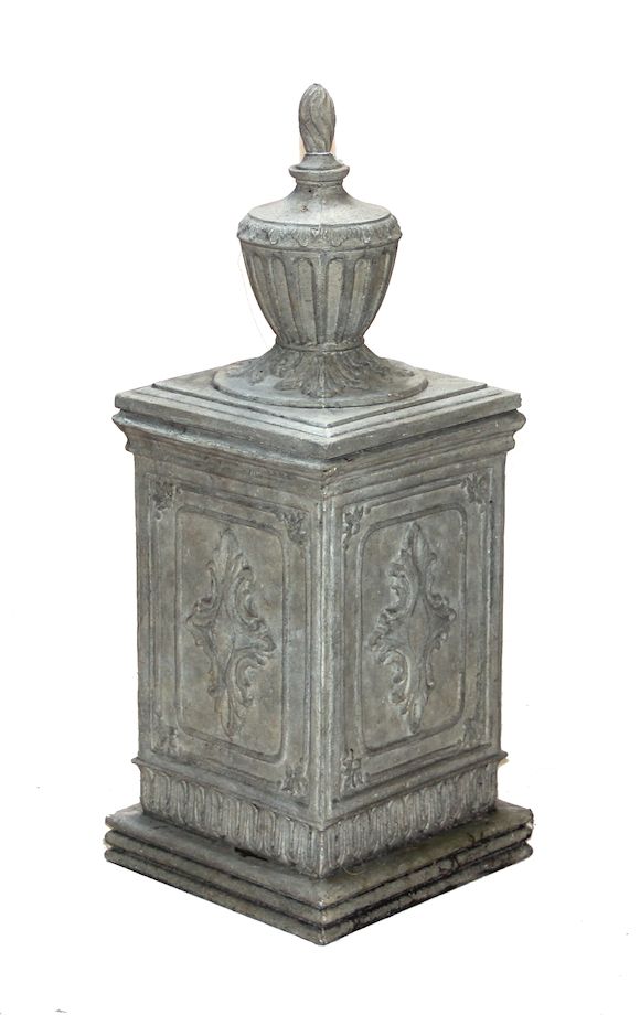 Bonhams : A pair of George III style tinted fiberglass finials late ...