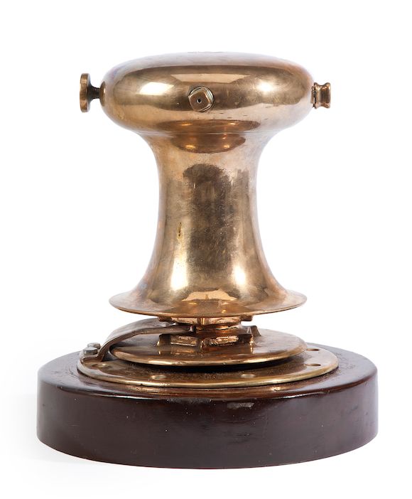 Bonhams : A small bronze capstan early 20th century 14 in. (35.5 cm ...
