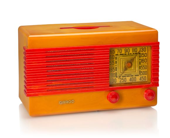 Bonhams : A Garod 1B55L Drop Handle 1940 Yellow case with red knobs ...