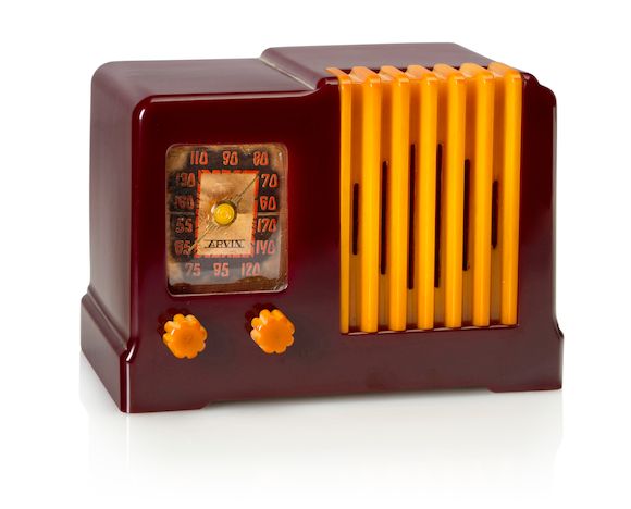 Bonhams : An Arvin 532 1938 Maroon case with yellow knobs and grille ...