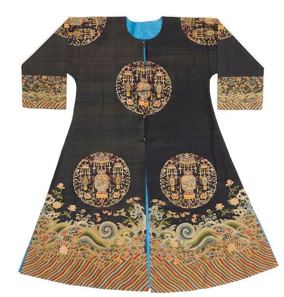 Bonhams : A woman's kesi-woven silk informal robe